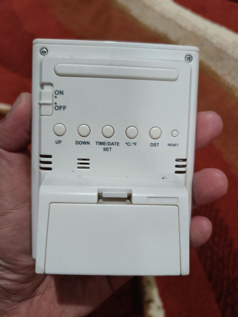 Jam Duduk Digital Seiko, Elektronik, Lainnya di Carousell