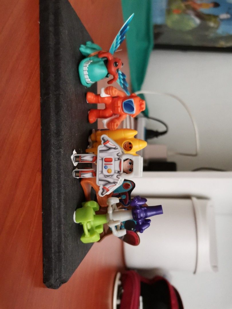 Kinder Joy Space Toy Collection, Hobbies & Toys, Toys & Games on Carousell