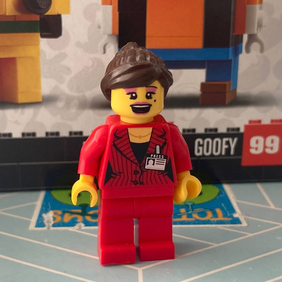 Lego Minifigure Reporter, Hobbies & Toys, Toys & Games on Carousell