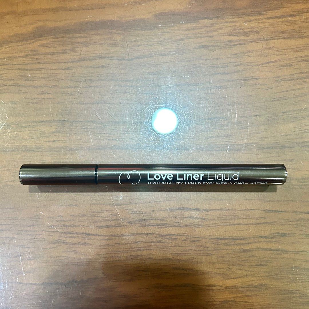 Love Liner 眼線液筆 濃密黑（近全新）, 香水、美妝、保養, 眼部彩妝、保養在旋轉拍賣