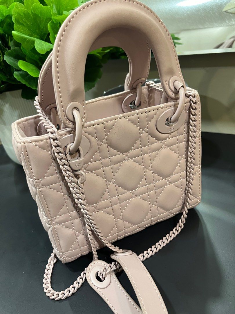 luxury beg Christian Dior, Luxury, Bags & Wallets on Carousell