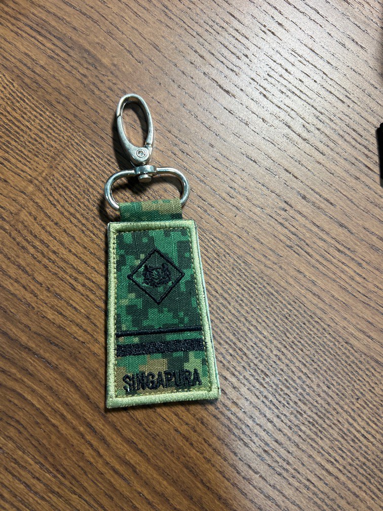 ME4 army keychain, Hobbies & Toys, Stationery & Craft, Handmade Craft ...