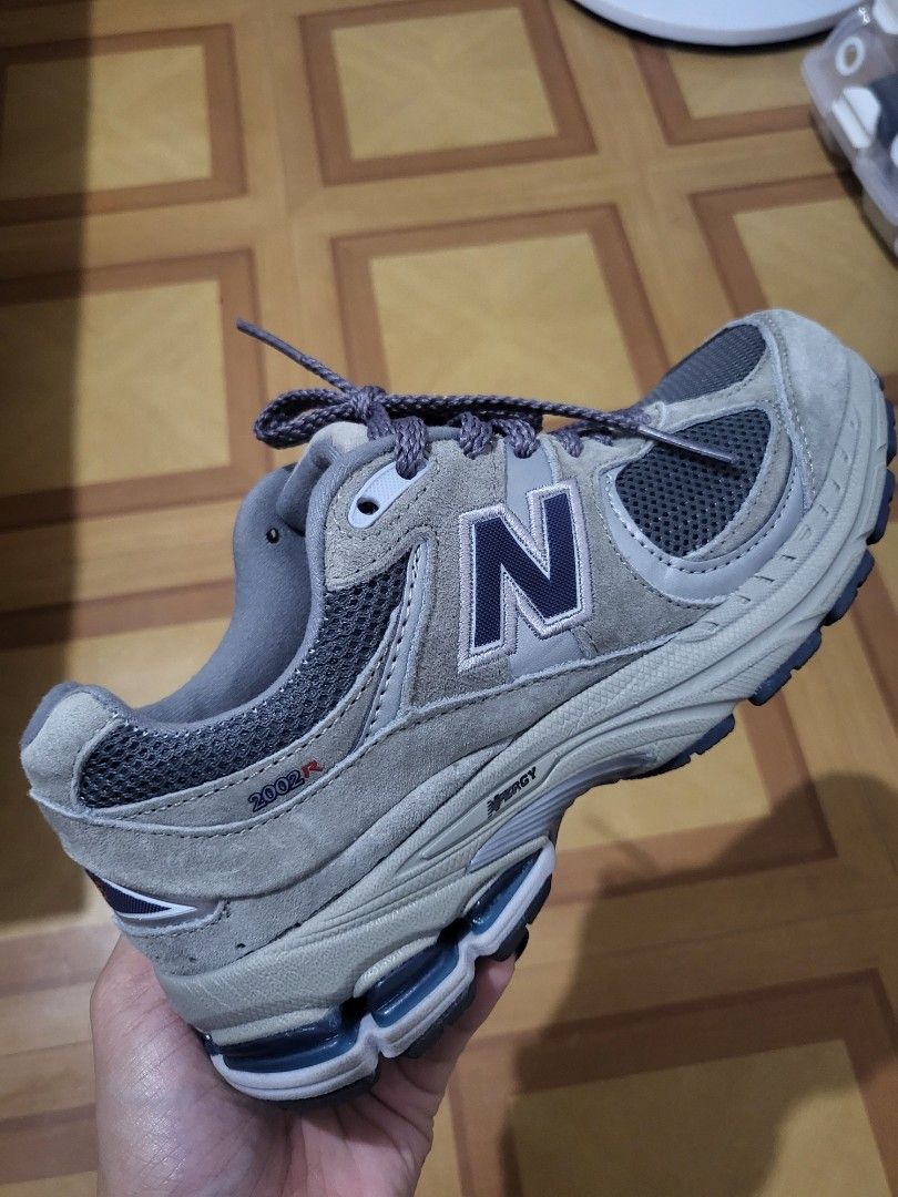New Balance 2002r, Women's Fashion, Footwear, Sneakers on Carousell