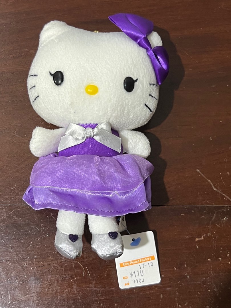 Sanrio smiles hello kitty keio plaza hotel plush, Hobbies & Toys, Toys ...