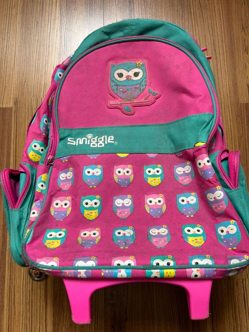 Smiggle Trolley Bag, Hobbies & Toys, Stationery & Craft, Stationery ...