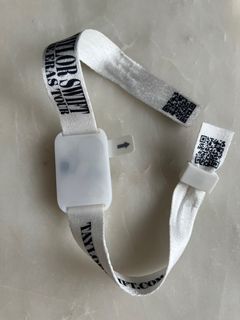 TAYLOR SWIFT WRISTBAND | LIGHT UP BRACELET | ~$15, Hobbies & Toys ...