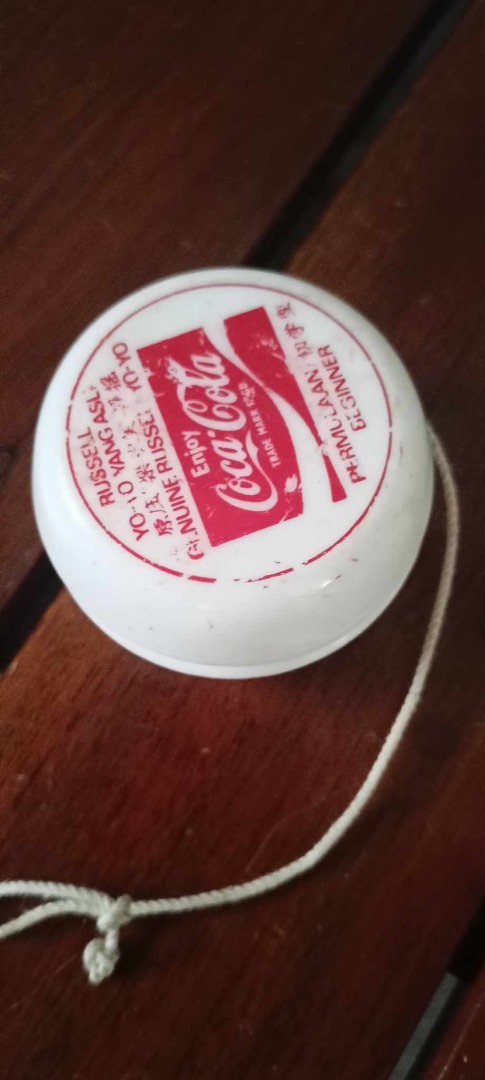 Vintage YOYO COKE- RED & WHITE YOYO- AUTHENTIC VINTAGE, Hobbies & Toys ...