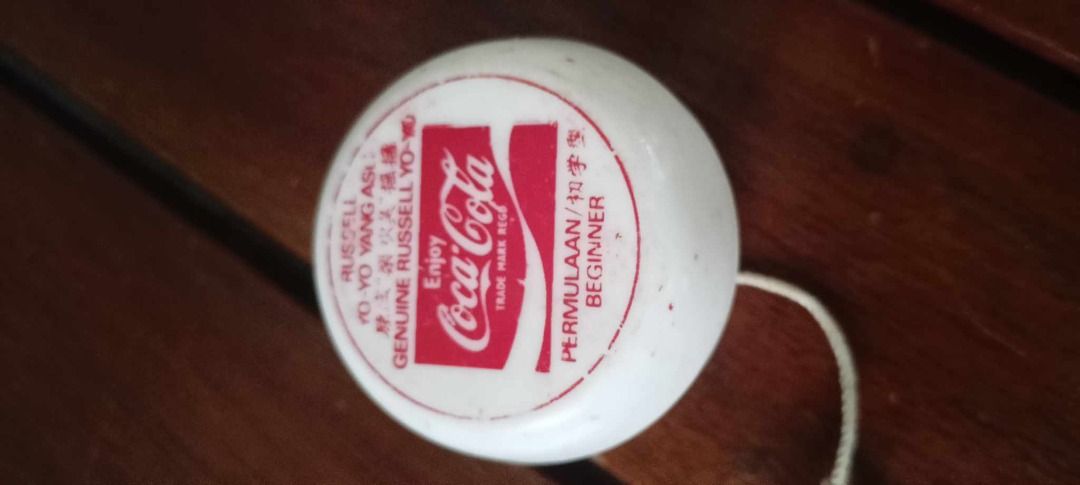 Vintage YOYO COKE- RED & WHITE YOYO- AUTHENTIC VINTAGE, Hobbies & Toys ...