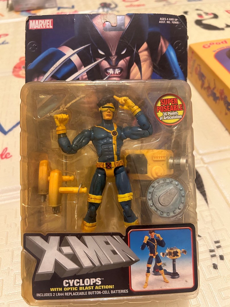 X-MEN - Toybiz CYCLOPS WITH OPTIC BLAST ACTION Figure, Hobbies & Toys ...