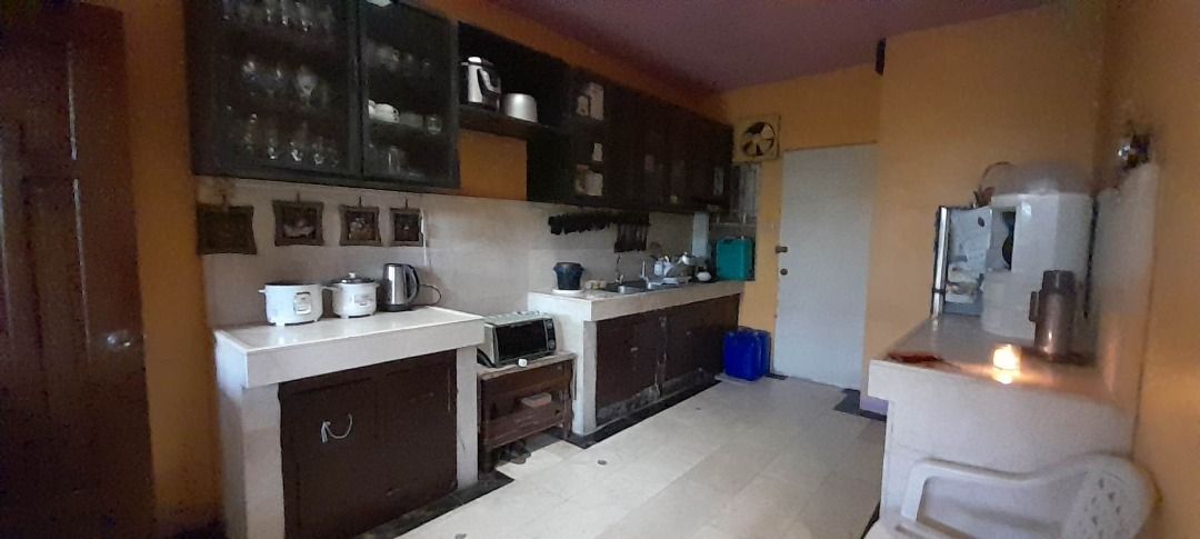 240 sqm Residential Lot w/ Old Bungalow, Mapayapa Village II, Brgy Holy ...