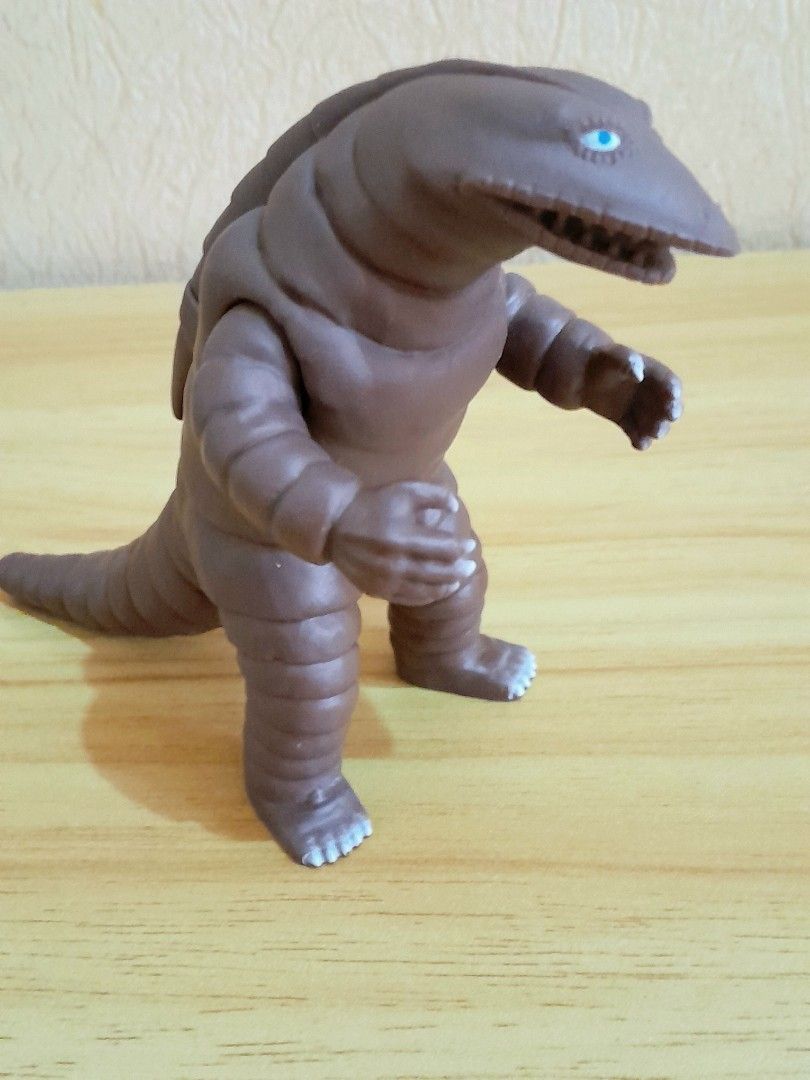 Bandai Ultraman Monster Telesdon, Toys & Collectibles, Mainan di Carousell