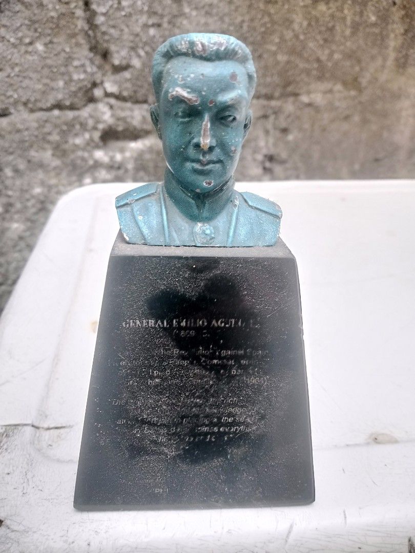 Emilio aguinaldo heritage of malacanang, Hobbies & Toys, Memorabilia ...