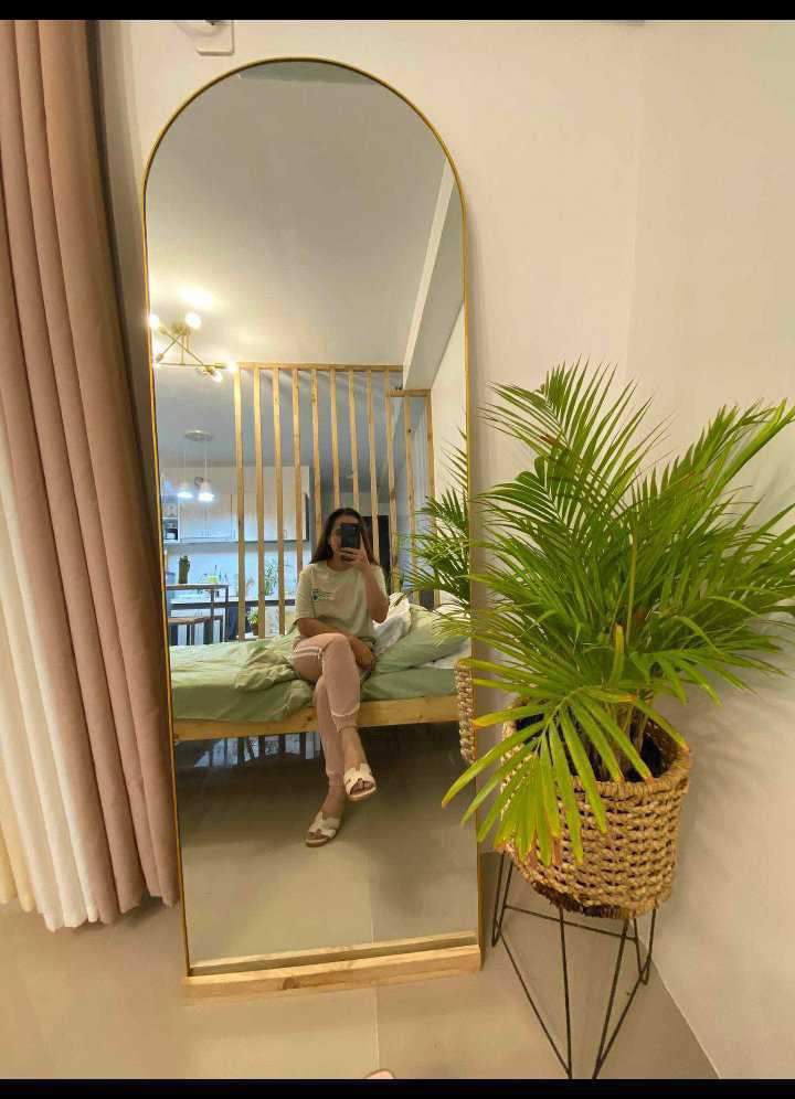 FULL-SIZED BODY MIRROR, Furniture & Home Living, Home Decor, Mirrors on ...