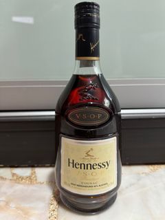 Hennessy VSOP (700ml), Food & Drinks, Alcoholic Beverages on Carousell
