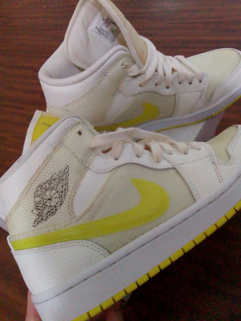 Nike JD mid voltage yellow, Fesyen Wanita, Sepatu di Carousell