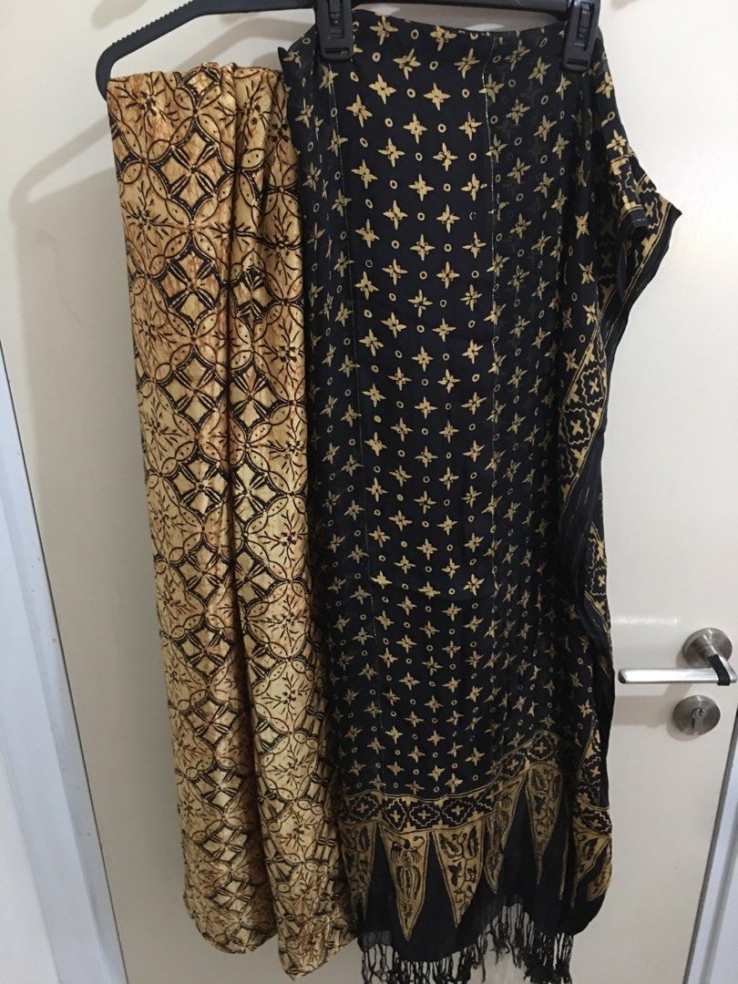 Rok batik Bahan Silk free Selendang, Fesyen Wanita, Pakaian Wanita ...