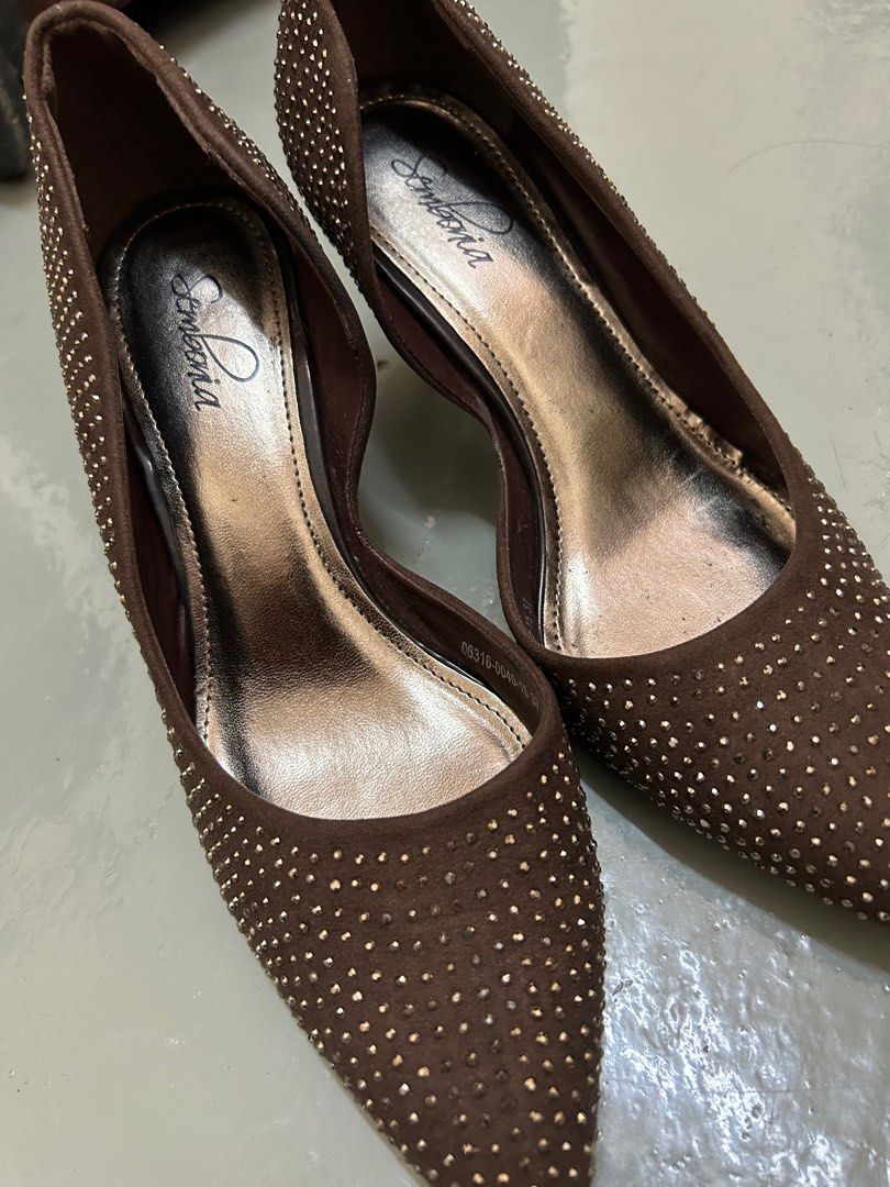 Sembonia Heels, Women's Fashion, Footwear, Heels on Carousell