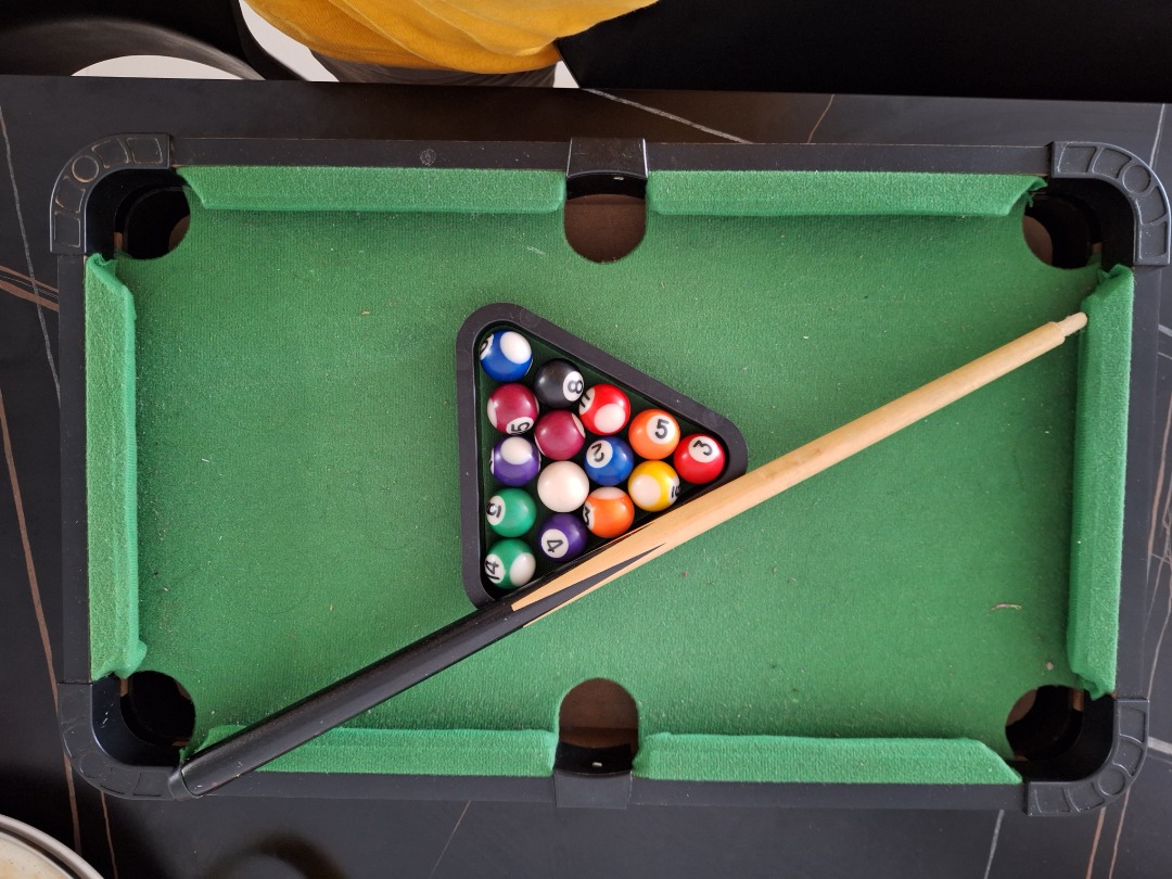 Snooker toy, Hobbies & Toys, Toys & Games on Carousell
