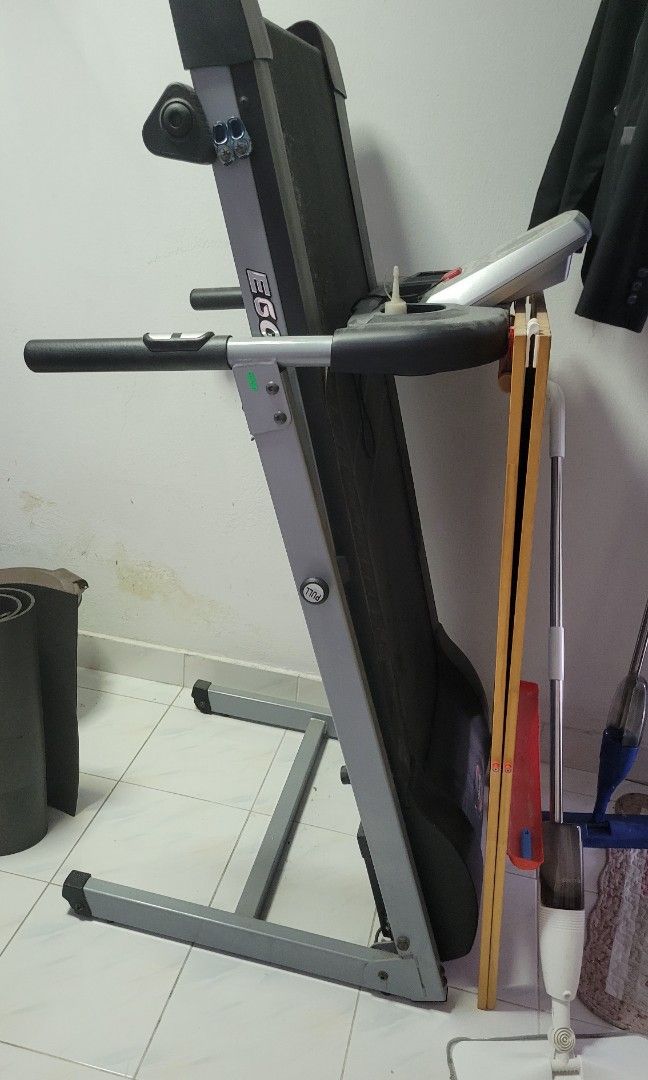 Spirit EGQ Basic Treadmill, Sports Equipment, Exercise & Fitness ...