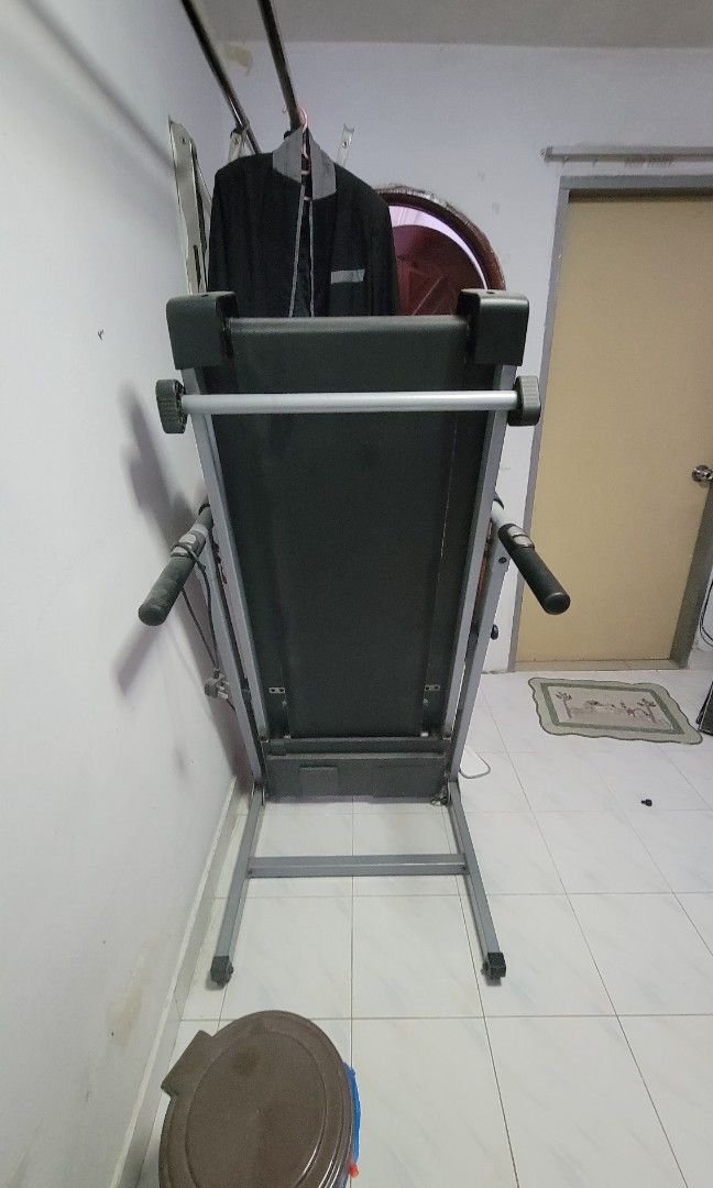 Spirit EGQ Basic Treadmill, Sports Equipment, Exercise & Fitness ...