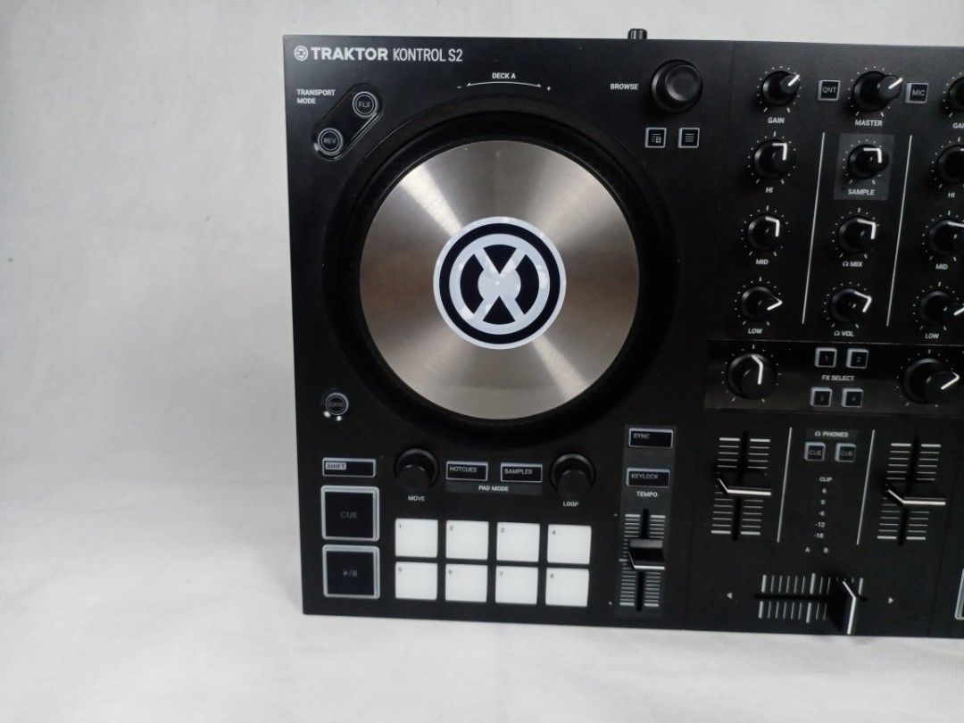 TRAKTOR DJ S2 MK3 CONTROLLER MKIII NATIVE INSTRUMENT CONTROLER, Musik ...