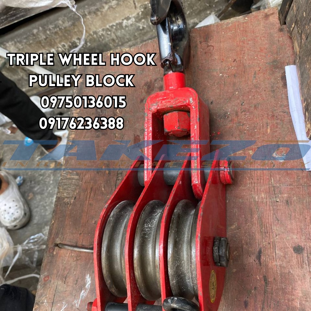 TRIPLE WHEEL HOOK PULLEY BLOCK, Commercial & Industrial, Industrial ...