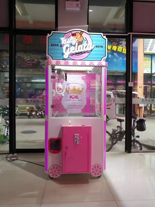 冰淇凌机 ice cream claw machine, Hobbies & Toys, Toys & Games on Carousell