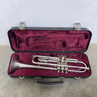 Besson London 600 Trumpet, Hobbies & Toys, Music & Media, Musical ...