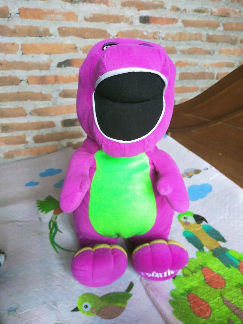 Boneka Barney preloved, Toys & Collectibles, Mainan di Carousell
