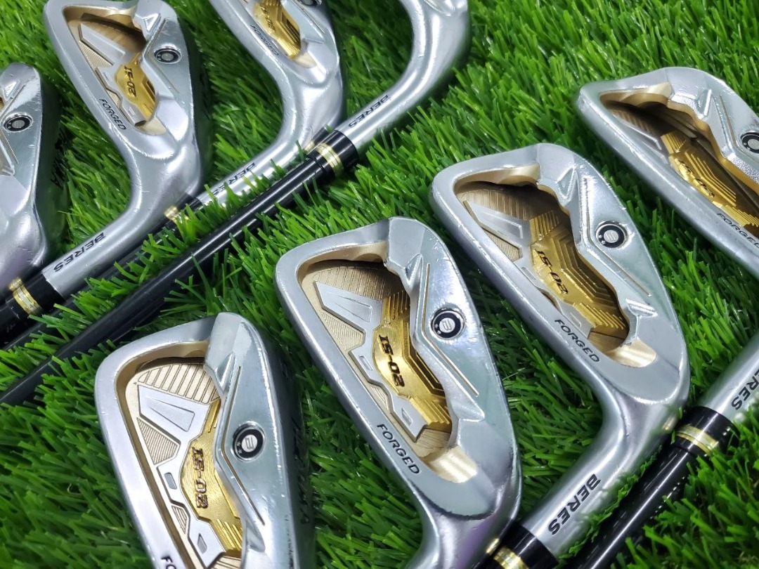 COMPLETE HONMA IRONS SET!!! Beres IS-02 (2-Star), Sports Equipment ...
