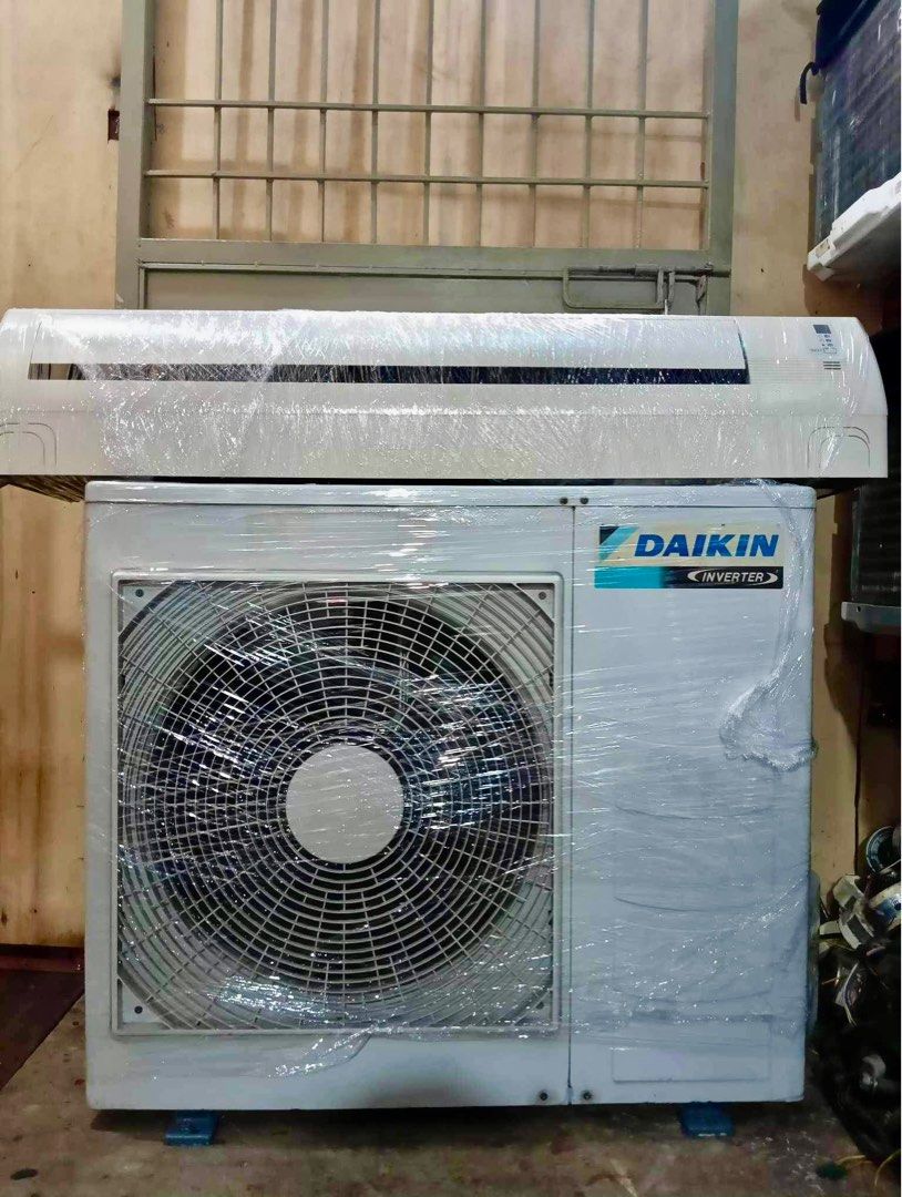 Daikin 2HP split type inverter, TV & Home Appliances, Air Conditioning ...
