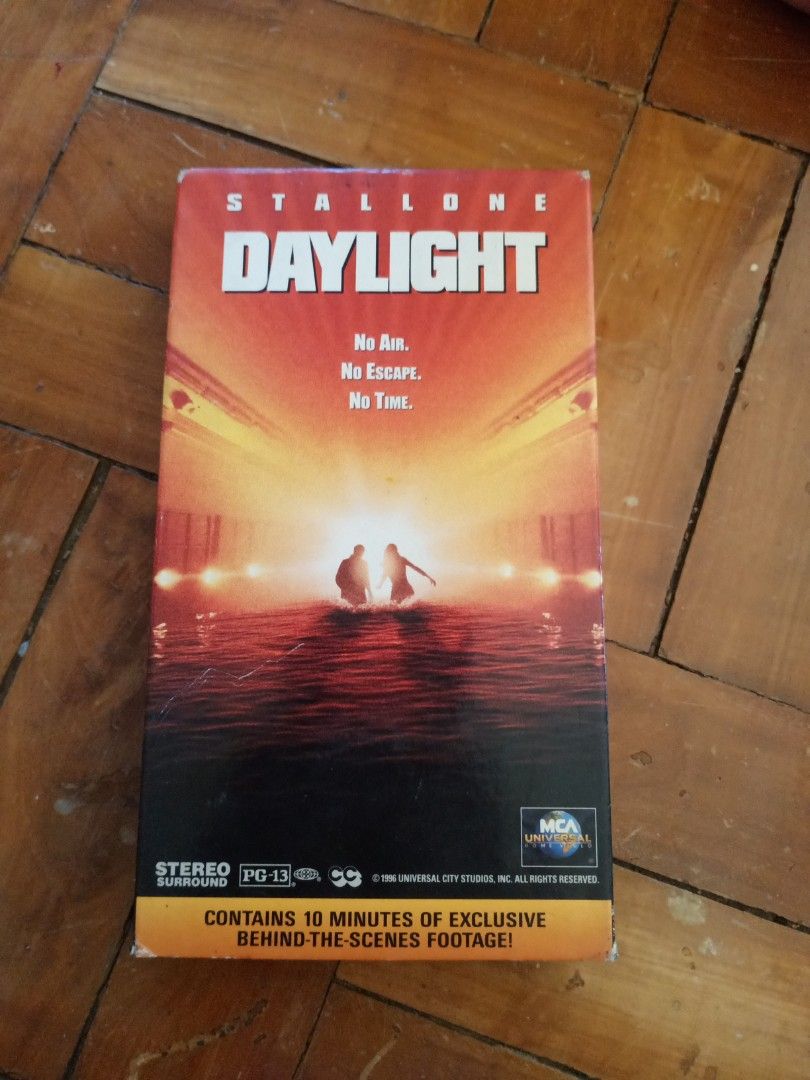 Daylight VHS Action Sylvester Stallone Viggo Mortensen Dan Hedaya, TV ...