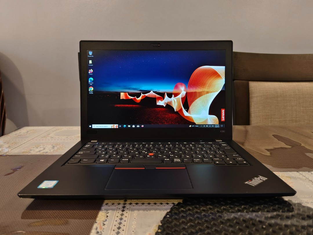 Lenovo Thinkpad Touchscreen - i5 8th gen, 8gb ram, Windows 10 ...