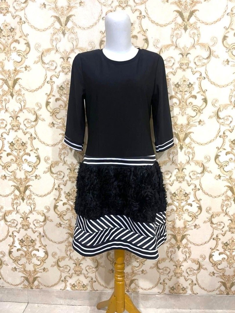 Moscato Dress black& white, Fesyen Wanita, Pakaian Wanita, Gaun & Rok ...