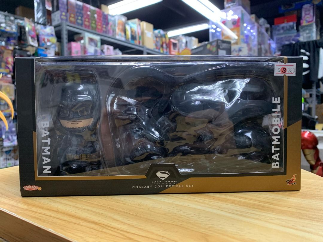 (N)開封品 Hottoys Cosbaby Batman Batmobile Cosbaby Collectible Set 蝙蝠俠, 興趣 ...