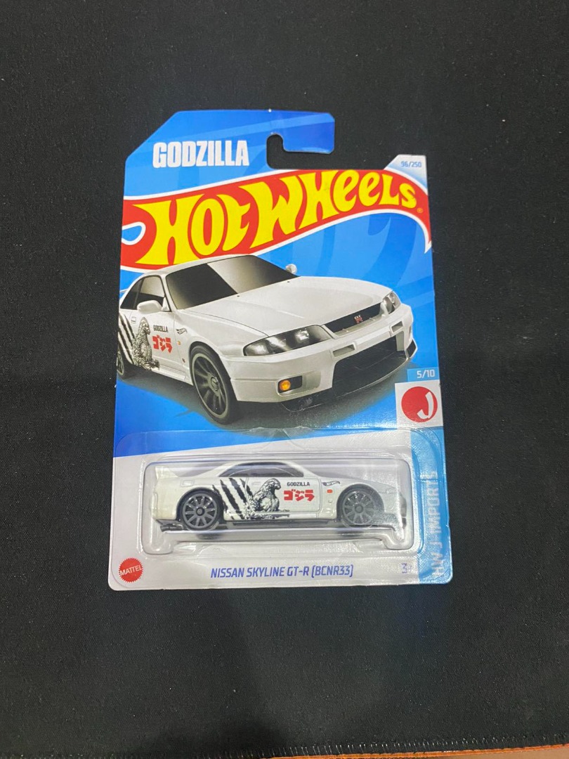 Hot Wheels Nissan Skyline GTR R33 (Godzilla), Hobbies & Toys, Toys ...