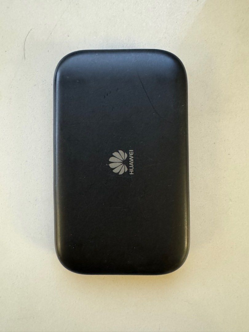 Pocket Wifi Huawei mobile WIFI E5577C, 手提電話, 電話及其他裝置配件, 電池及充電器 - Carousell