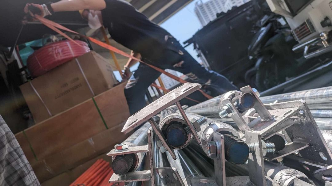 Push Pull Jack, Commercial & Industrial, Industrial Equipment on Carousell