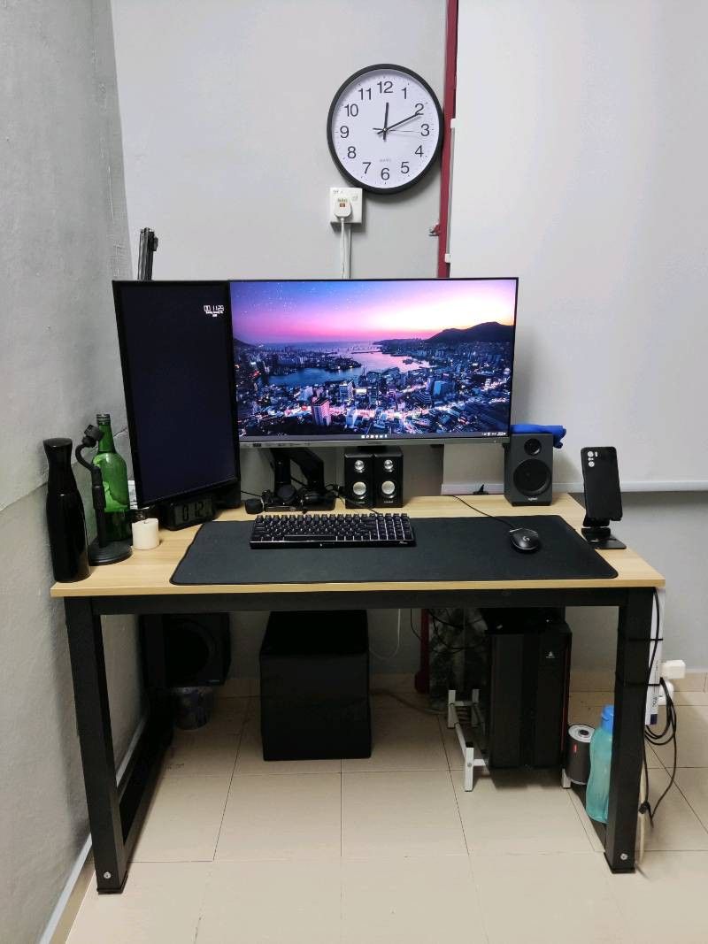 Readystock Office Table, metal leg gaming study working tables desks ...