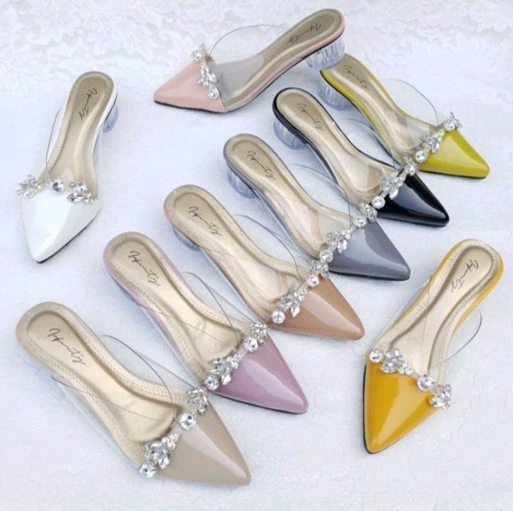 Sepatu selop heels kaca, Fesyen Wanita, Sepatu di Carousell