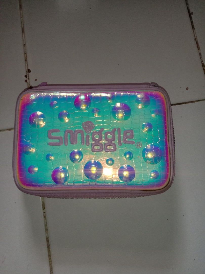 Smiggle Pencil Case special edition, Buku & Alat Tulis, Alat Tulis di ...