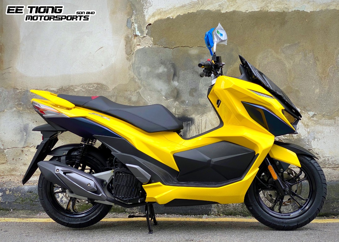 SYM JETX 150 NEW SCOOTER KEYLESS YELLOW SPECIAL OFFER (2023 ...