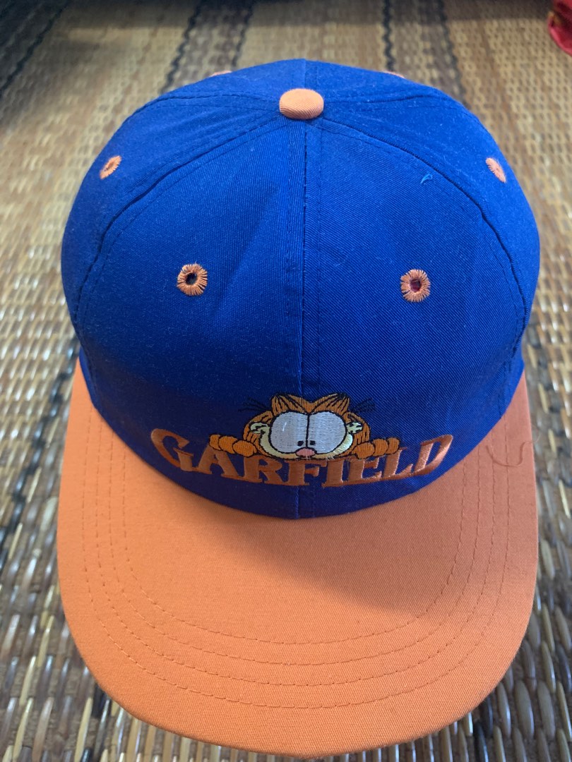Vintage Garfield Cap, Men's Fashion, Watches & Accessories, Cap & Hats ...