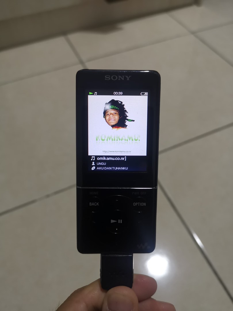 walkman sony mp4 nwz-e474, Audio, Portable Music Players on Carousell