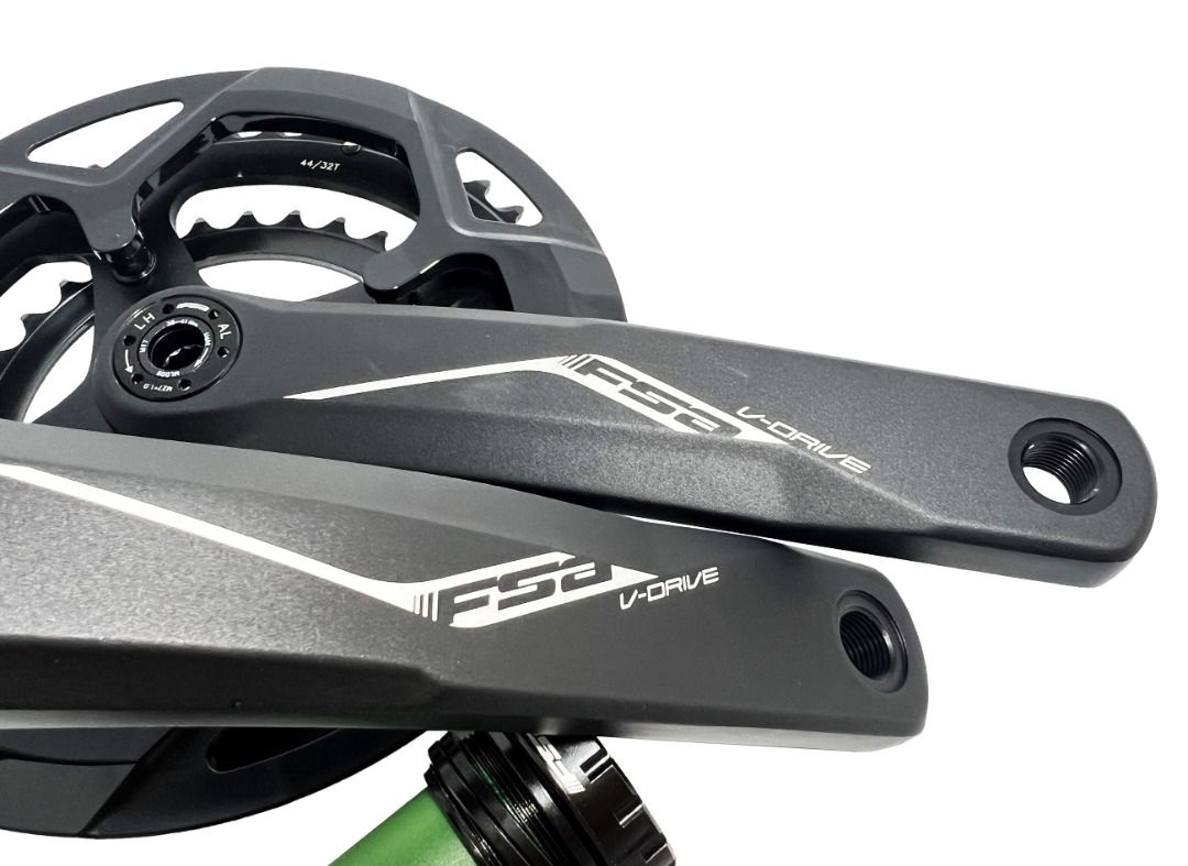 全新 FSA V-DRIVE CKM-7700 一體式 牙盤 / 大盤組 / 齒盤 - 護盤 44/32T 175L, 體育器材, 自行車及 ...