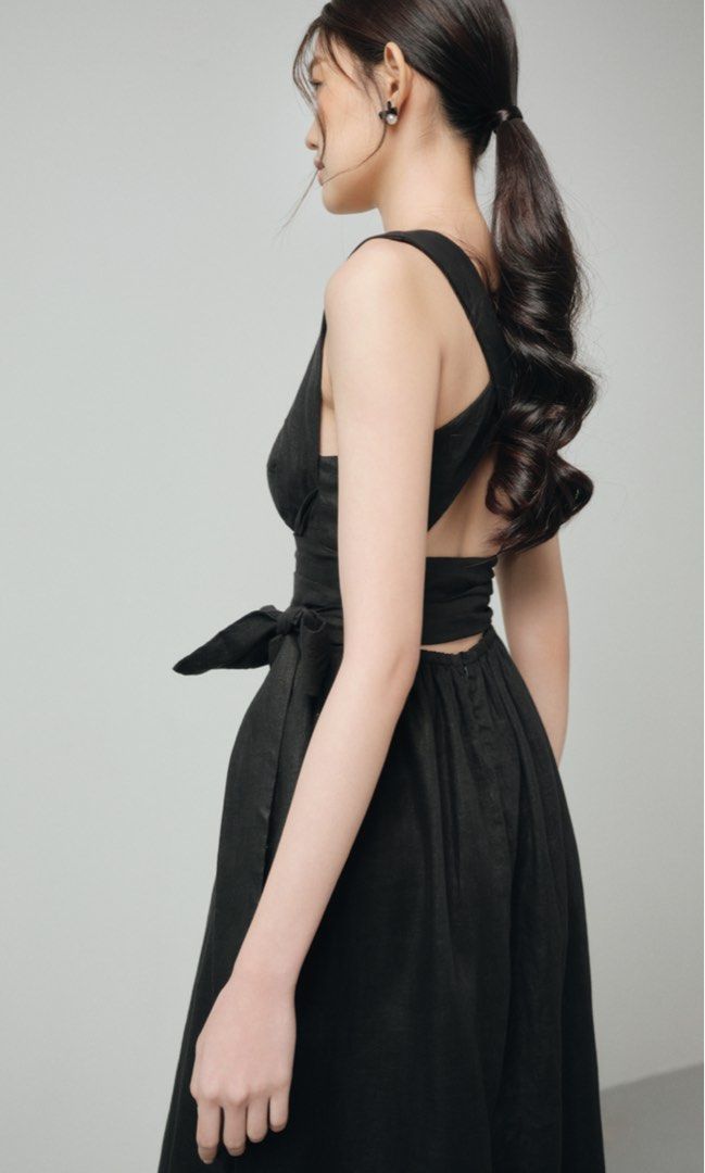 Caramel monster Monica midi dress, Women's Fashion, Dresses & Sets ...