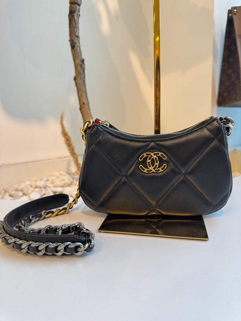 Chanel C19 Hobo GHW Black, Luxury, Bags & Wallets on Carousell