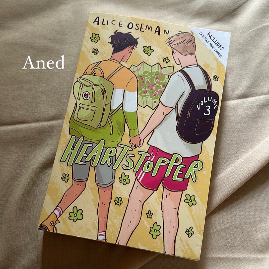 Heartstopper Vol. 3, Buku & Alat Tulis, Buku di Carousell