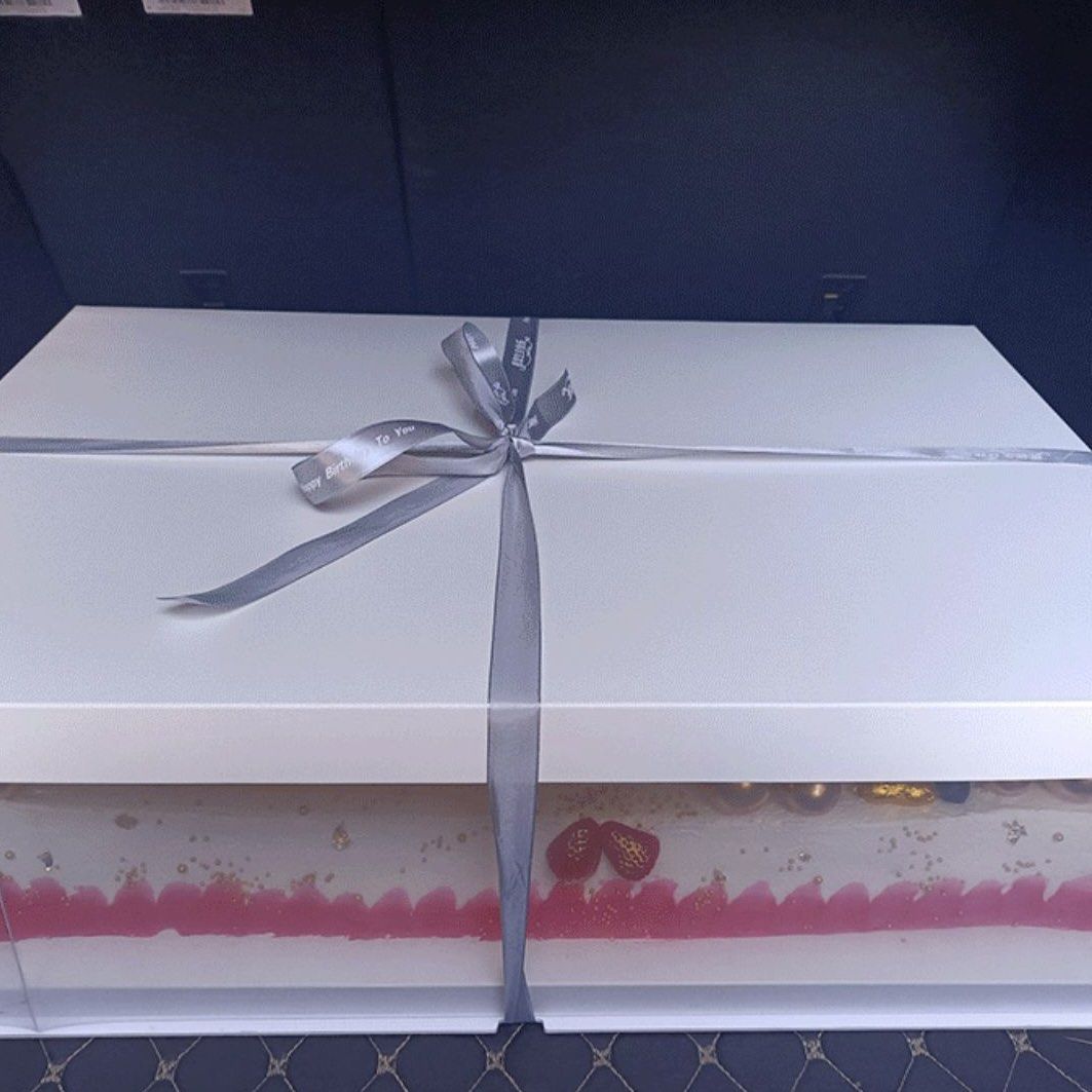 Huge Cake Box (Transparent Side), Hobbies & Toys, Stationery & Craft ...