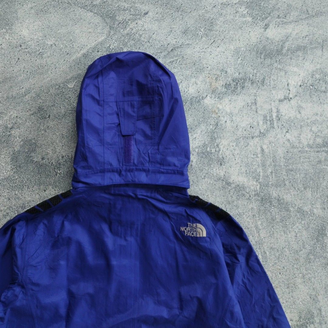 JAKET OUTDOOR TNF (THE NORTH FACE) HYVENT SUMMIT SERIES, Fesyen Pria ...